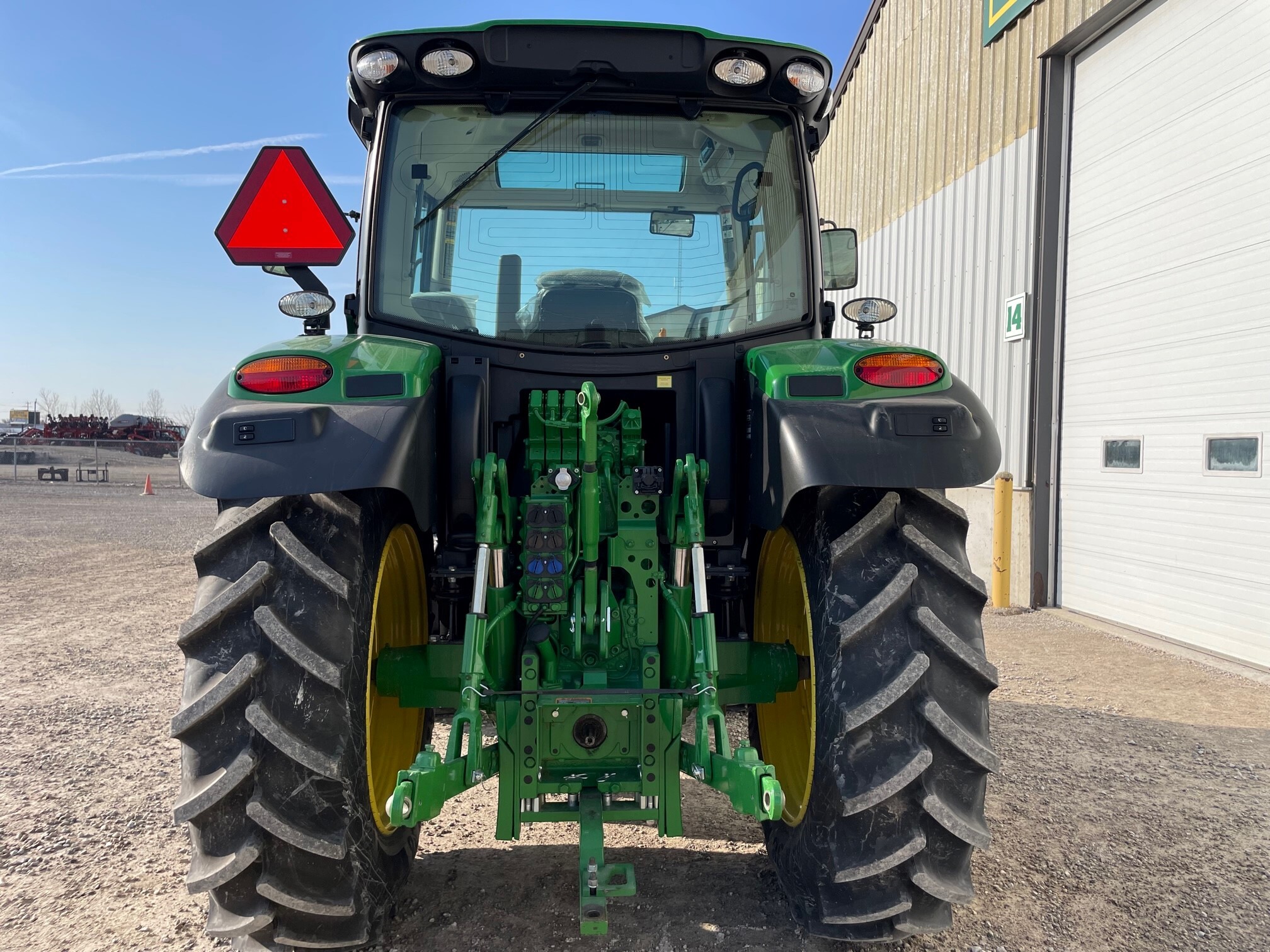 Huron Tractor | Used Equipment | JD 6110R (E89287)