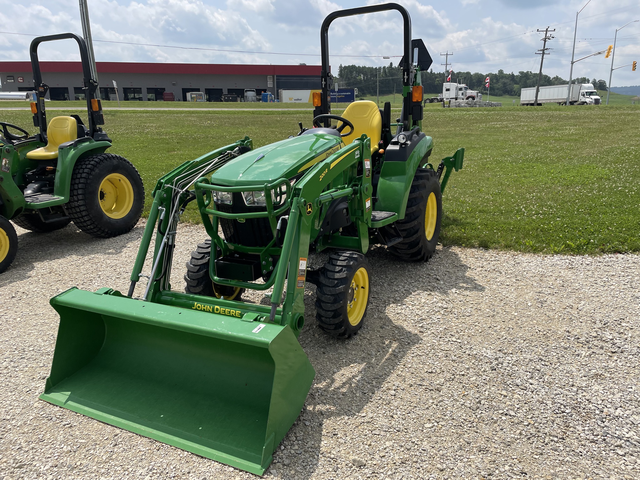 Huron Tractor | Used Equipment | JD 2038R/LDR (E90409)