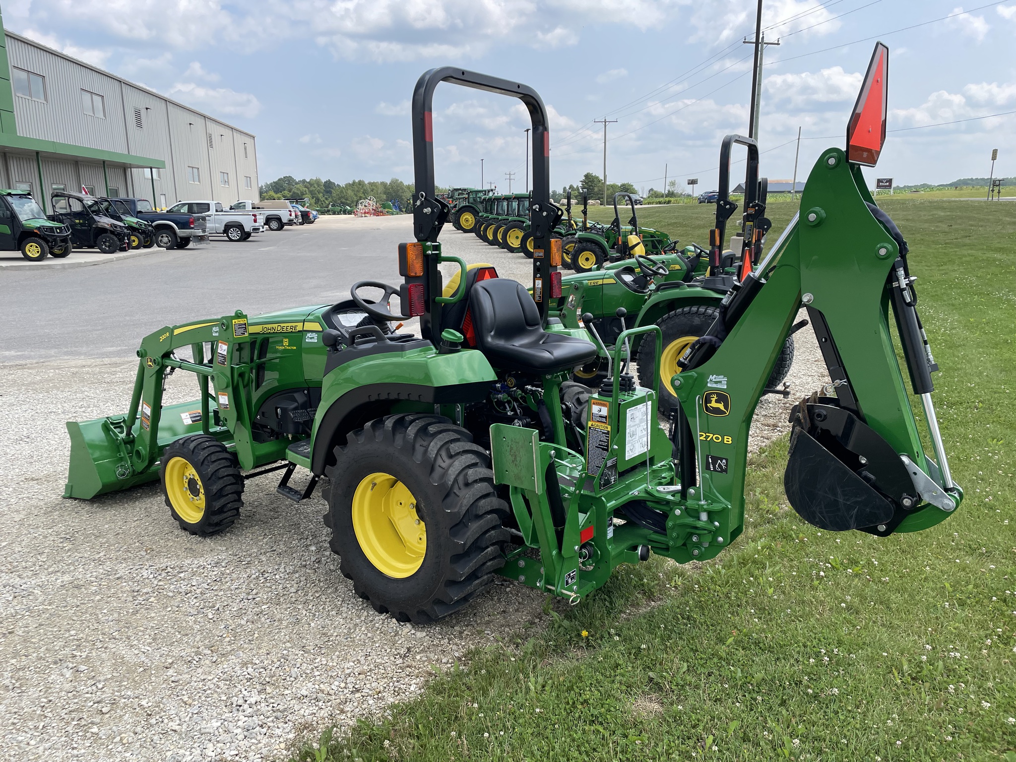 Huron Tractor | Used Equipment | JD 2038R/LDR (E90409)