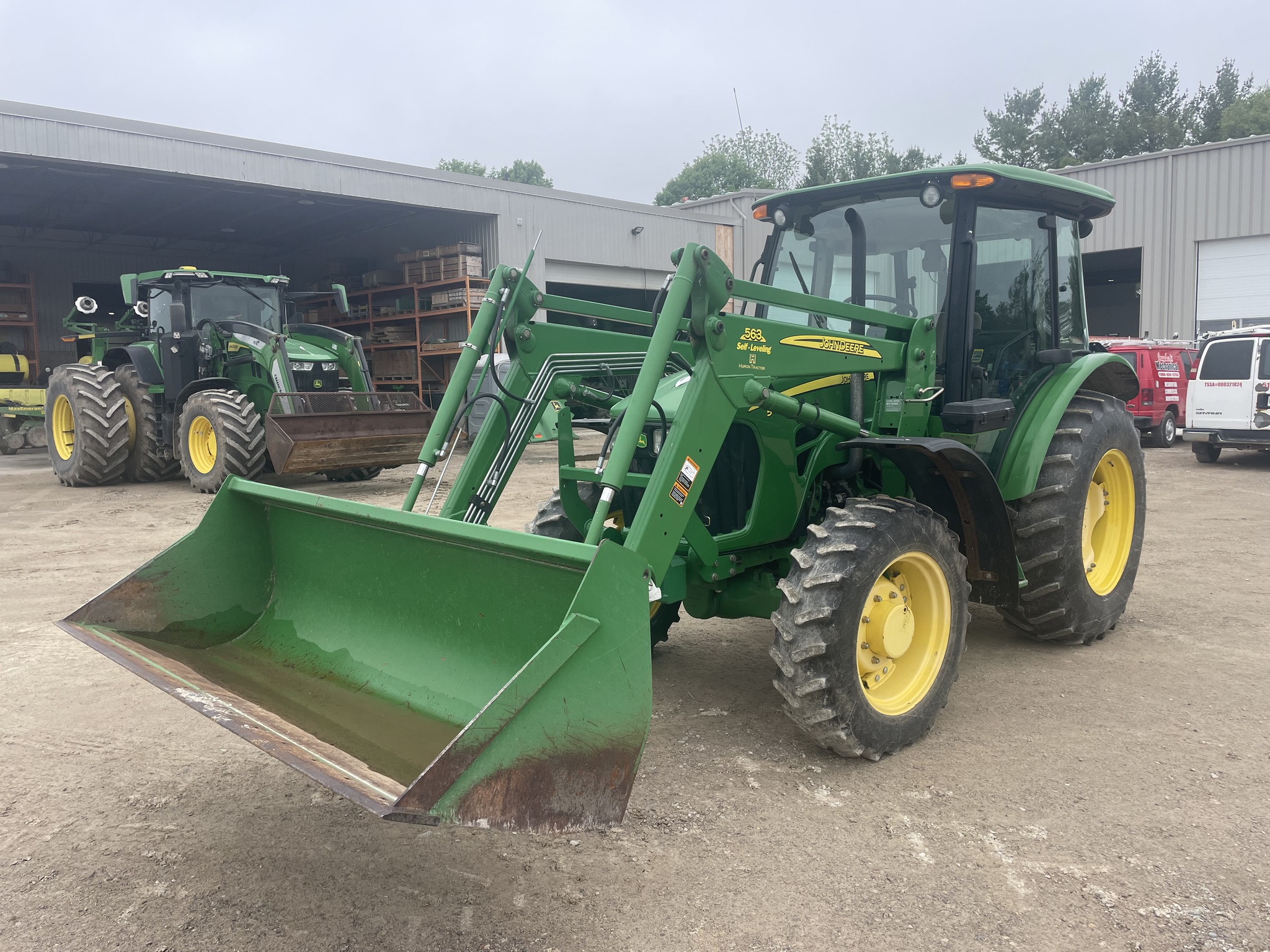 Huron Tractor | Used Equipment | JD 5065M/LDR (E91868)