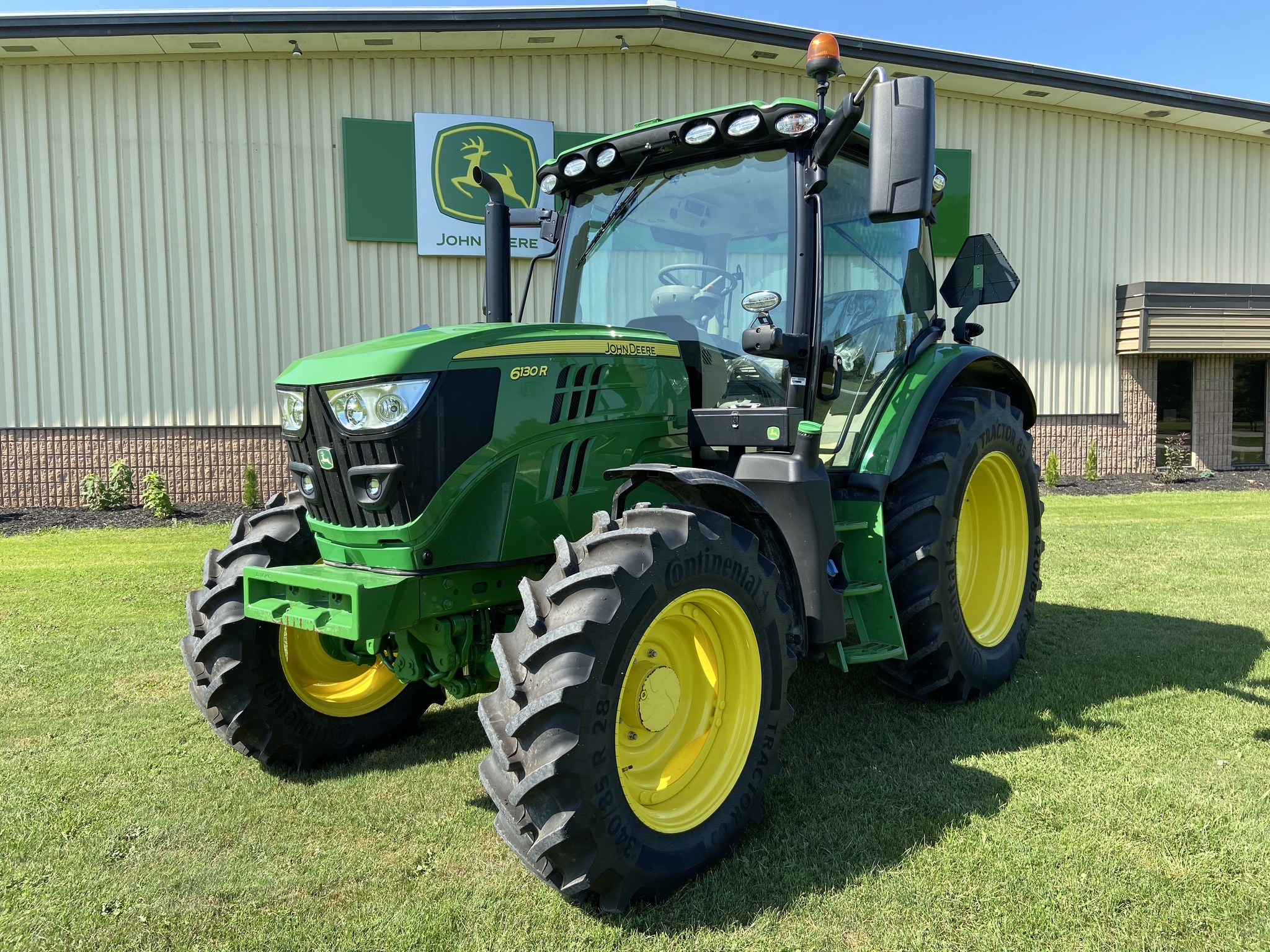 Huron Tractor | Used Equipment | JD 6130R (E86248A)